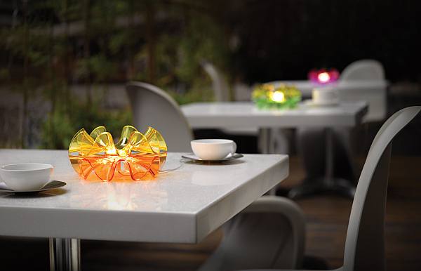 Lampu Meja Cantik Menyerupai Bunga