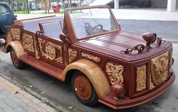 Mobil Unik Terbuat dari Kayu1 - HousingEstate