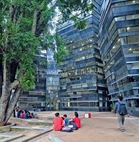 Perpustakaan UI, Tempat Membaca dan Bergaya