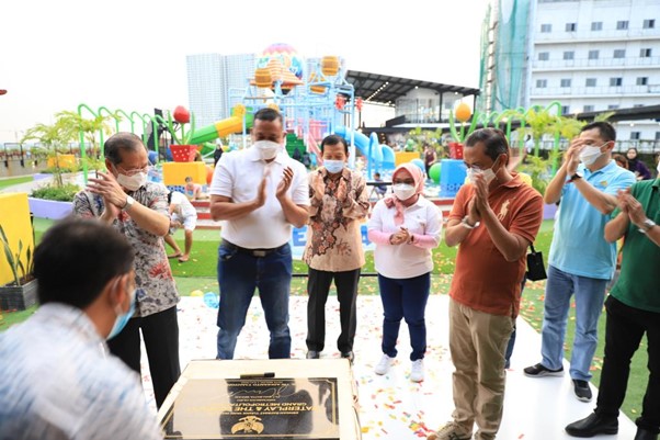 Metland Hadirkan Permainan Air Di Rooftop Mall