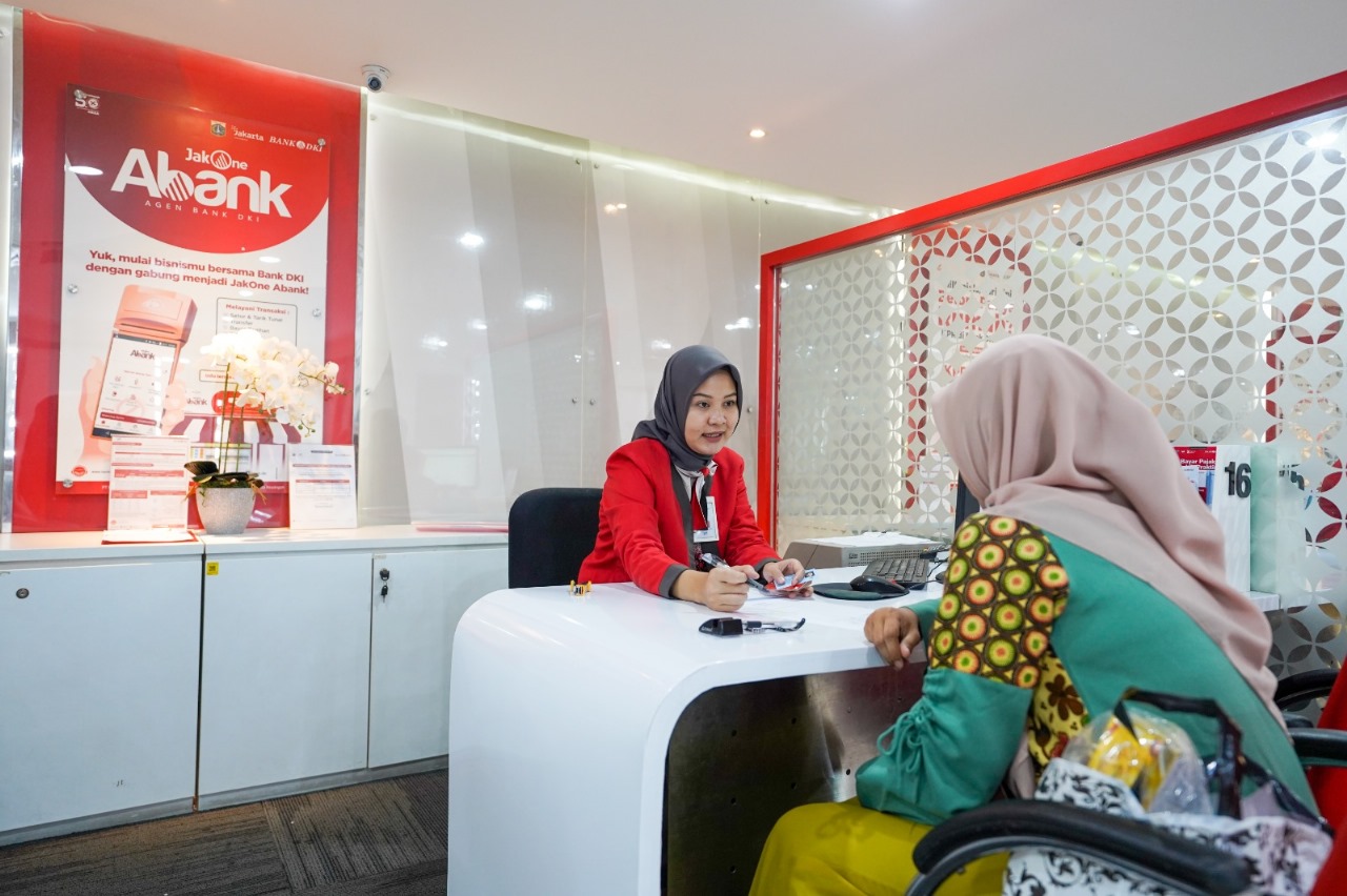 Simpanan Perorangan di Bank Terus Merosot