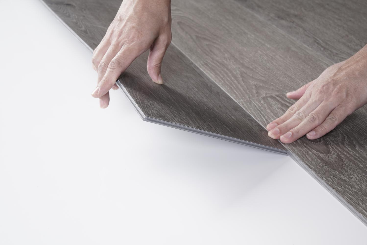 Taco Rilis Pelapis Lantai SPC Flooring yang Bisa Dipasang Sendiri